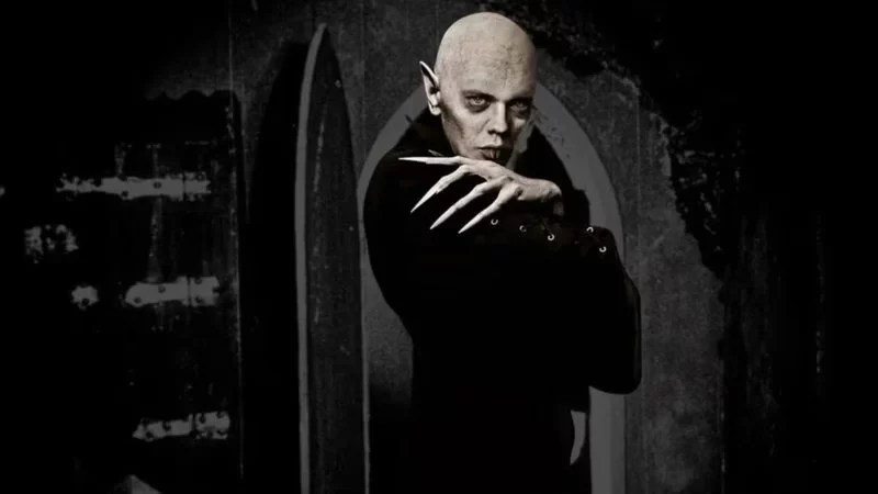 Nosferatu escorrega em alguns pontos mas vale muito o ingresso – NãoSeiNada
